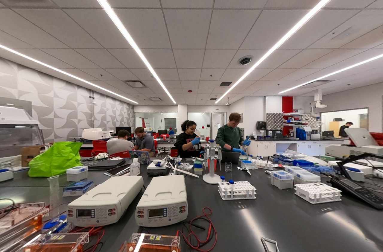 Experience Boston University in Virtual Reality. Press Alt plus A for ...